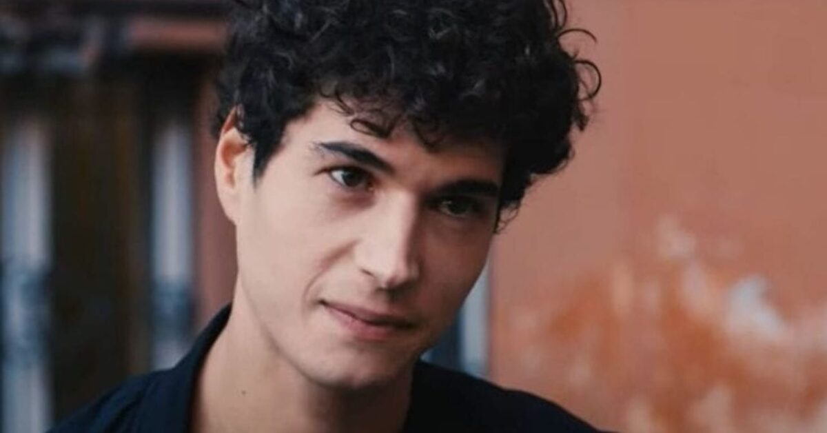 Venezia 79: Giancarlo Commare presenta ai fan il suo vero amore con un ... Venezia 79: Giancarlo Commare presenta ai fan il suo vero amore con un ...