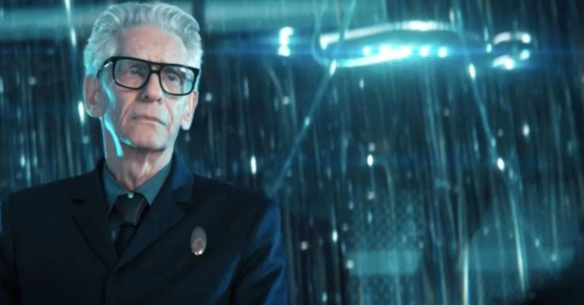 The Shrouds: le prime immagini del nuovo film di Cronenberg esplorano la morte nel futuro