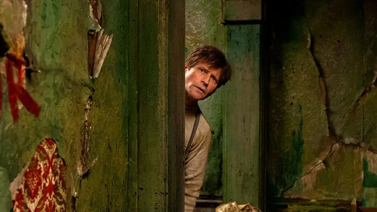 Mr. K: Crispin Glover è alla ricerca di un'uscita nel trailer del kafkiano film di Tallulah H ...